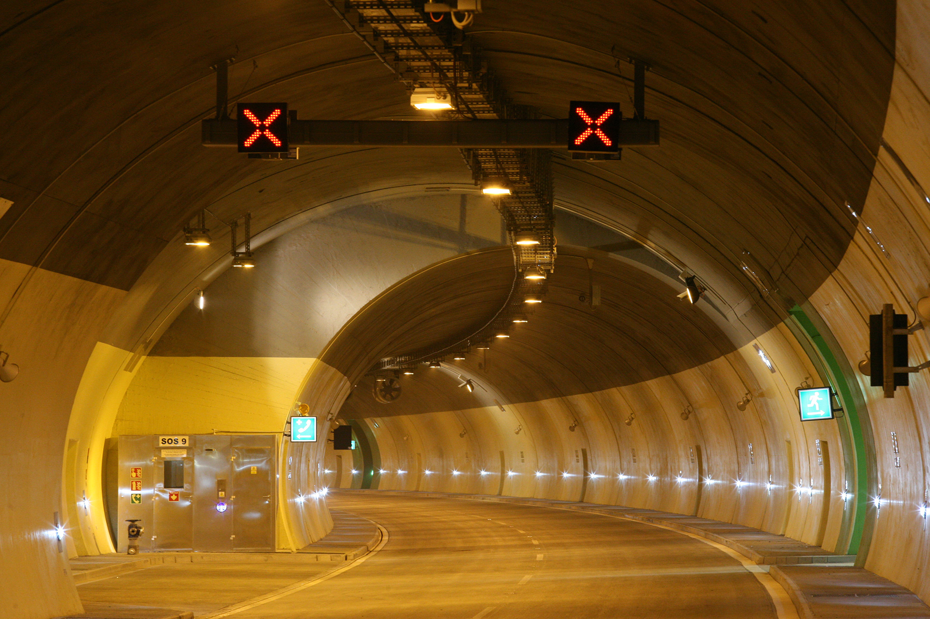 Tunely a geotechnika - V – CON